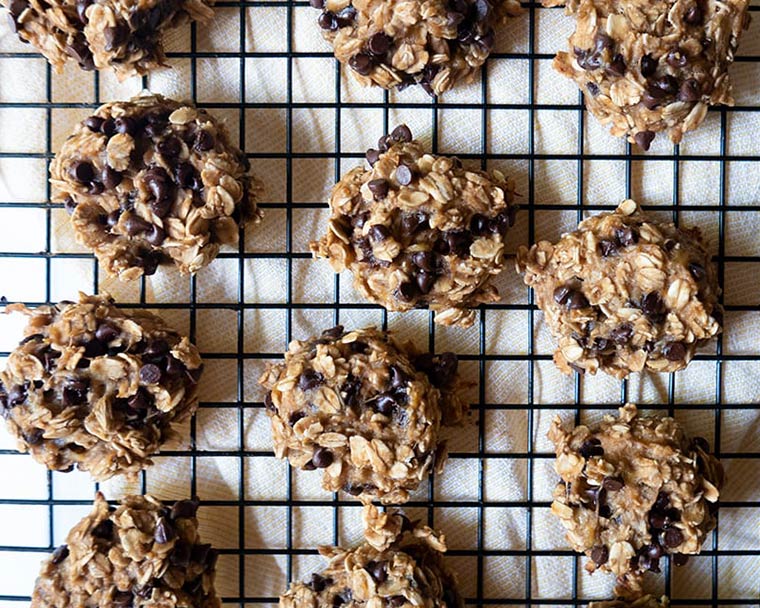 Peanut Butter, Banana & Chocolate Chip Breakfast Cookies | Food | WW FAM Peanut Butter, Banana & Chocolate Chip Breakfast Cookies | Food | WW FAM